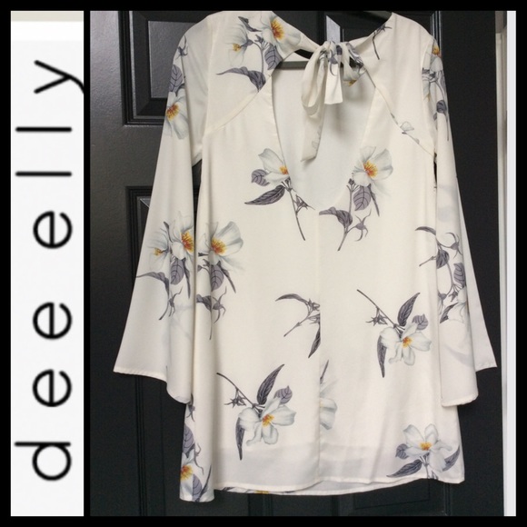 Dee Elly | Dresses | Nwot Dee Elly Bell Sleeve Shift Mini Dress | Poshmark